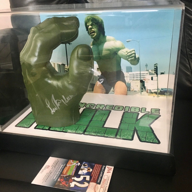 Lou Ferrigno Signed The Incredible Hulk Collector Set | Arts ...