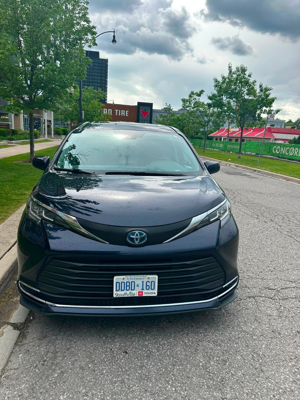 2021 Toyota Sienna XLE Hybrid AWD - 109,668 km - Winter Tires In | Cars ...