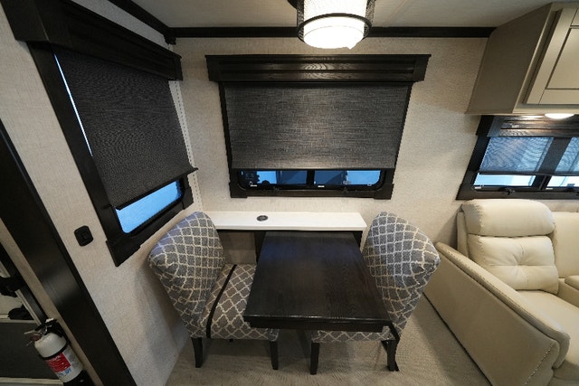 Crossroads Redwood 3901MB | RVs & Motorhomes | Calgary | Kijiji