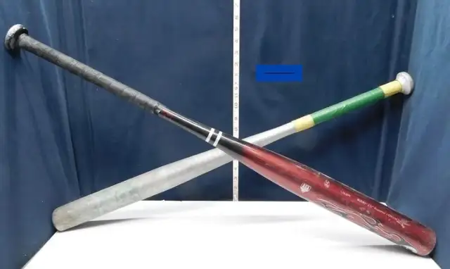 WOODEN and METAL 12 BASEBALL BATS + 2 HELMETS | Exercise Equipment ...