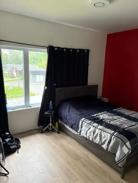 Grand 4 1/2 dans Triplex rue Grégoire | Long Term Rentals | Sherbrooke ...