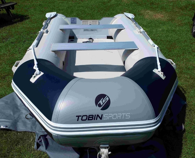 boat new approx 11 ft... 1411 lb 15 hp capacity heavy duty ...