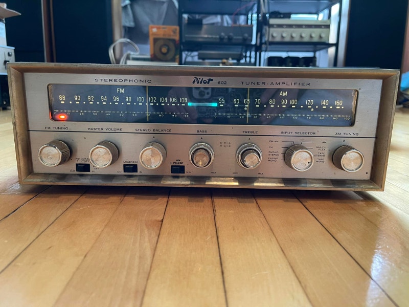 Pilot 602 amplifier tube stereo receiver EL84 | Chaînes stéréo | Ville ...