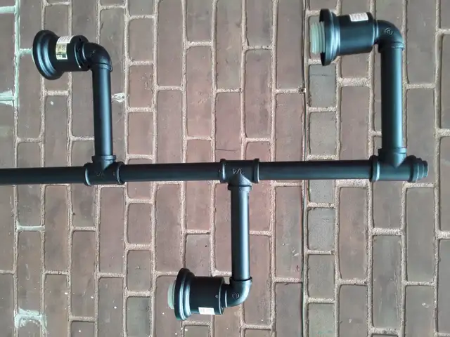 FREE PUSH BUTTON FLOOR LAMP 3 LIGHT SOCKETS | Indoor Lighting & Fans | City of Toronto | Free ...