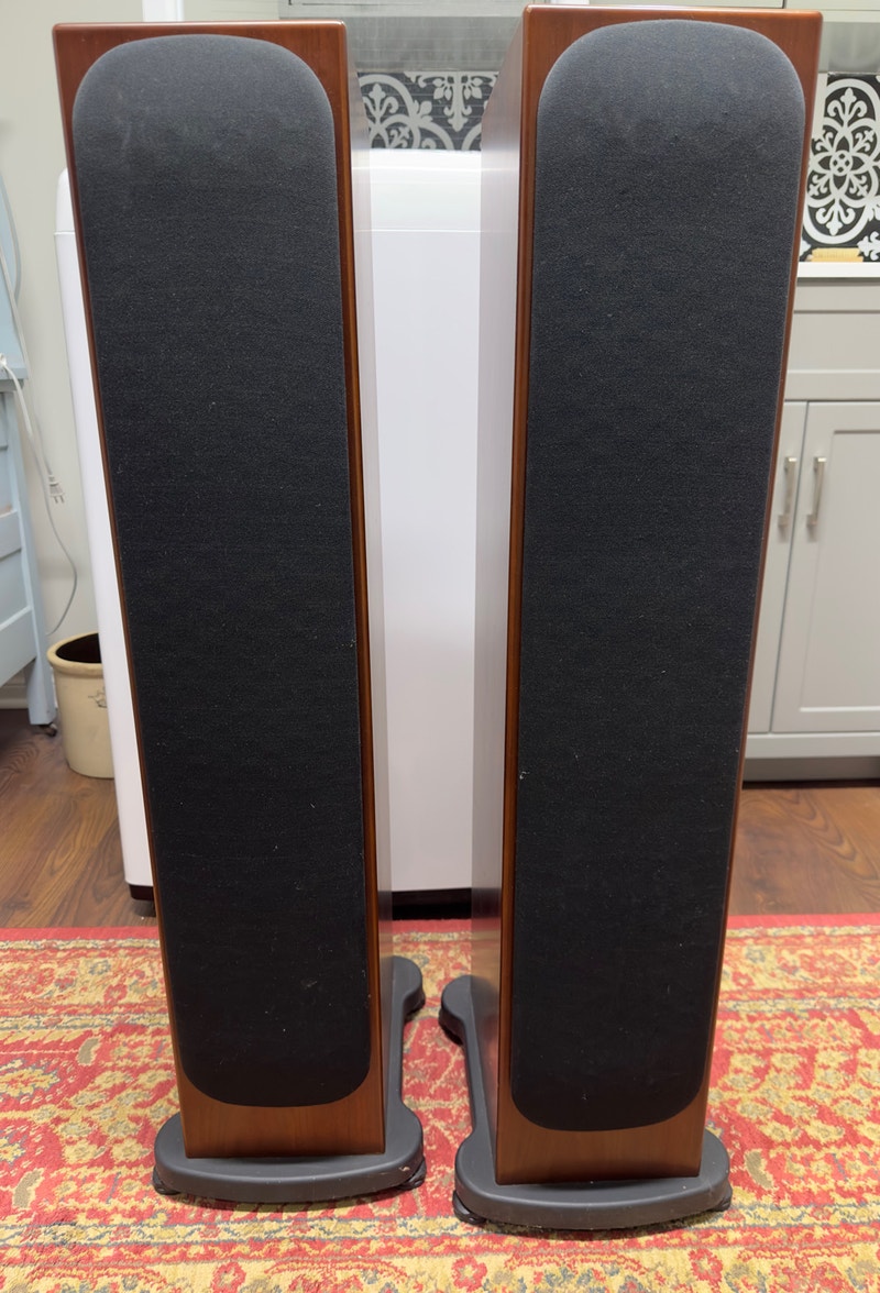 Monitor Audio RS8 silver tower speakers | Speakers | Owen Sound | Kijiji