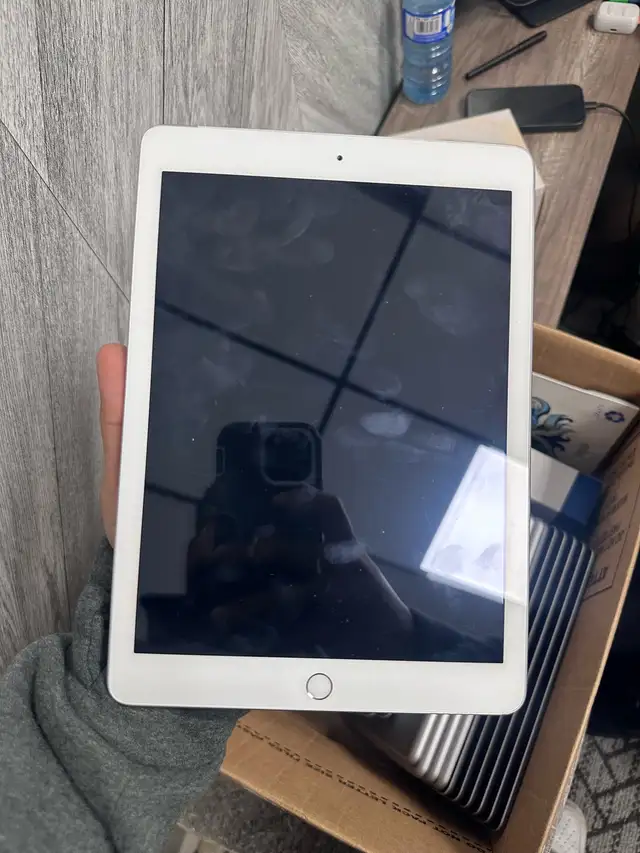 Apple iPad 128GB + 32GB Cellular | iPads & Tablets | Mississauga / Peel ...