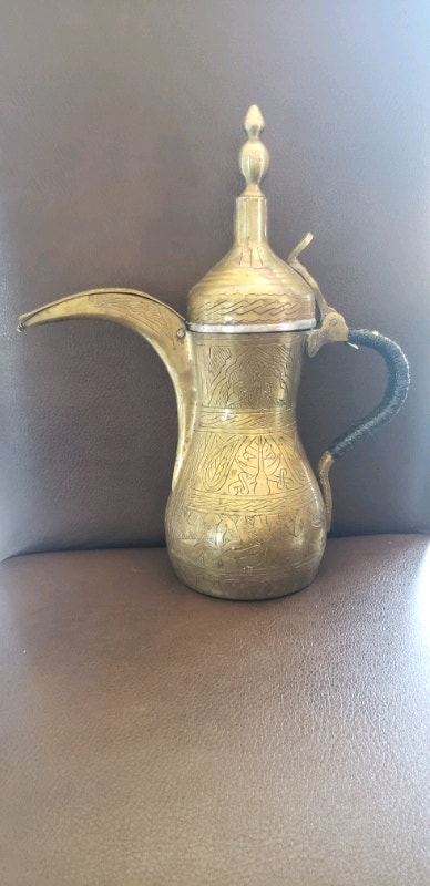 Vintage Dallah Arabic coffee pot. Brass | Arts & Collectibles | Laval ...