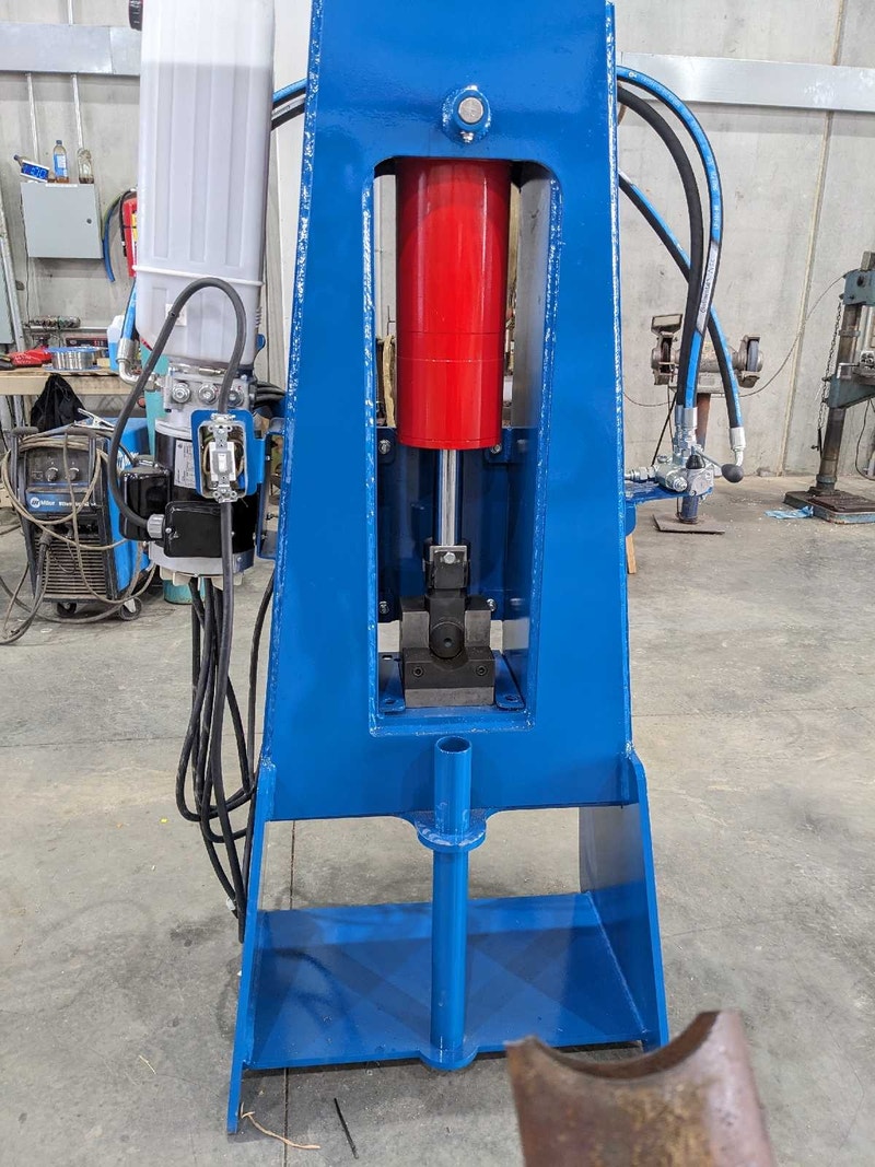 Pipe notcher. Cattle equipment. 2-7/8 pipe -2-3/8pipe. | Other | Red ...