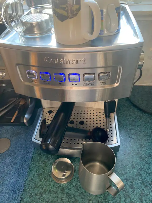 Classic 15bar semi-automatic espresso machine+grinder LIKE NEW ...
