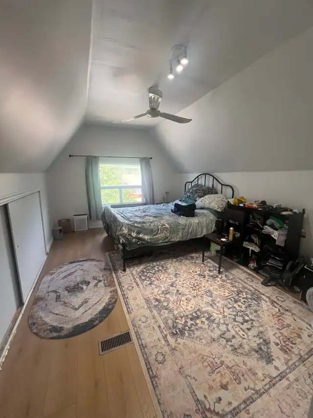 One Bedroom Apartment, Steps to Subway and Dufferin Mall. | Long Term ...