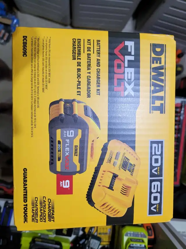 DEWALT 20V/60V MAX FLEXVOLT 9.0 AH Battery and Charger Kit | Power ...