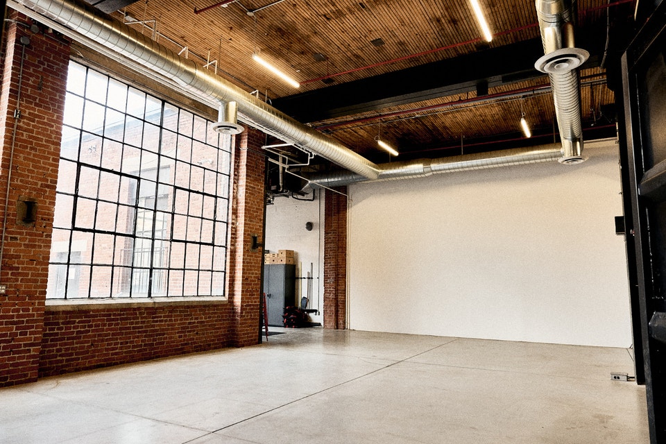 Photo/Video studio space Membership | Commercial & Office Space for ...