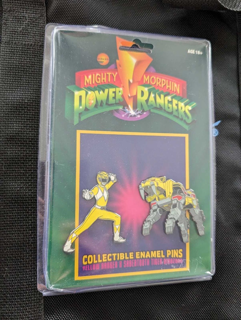 Power Rangers Yellow Ranger X Sabertooth Tiger Pin set | Arts ...