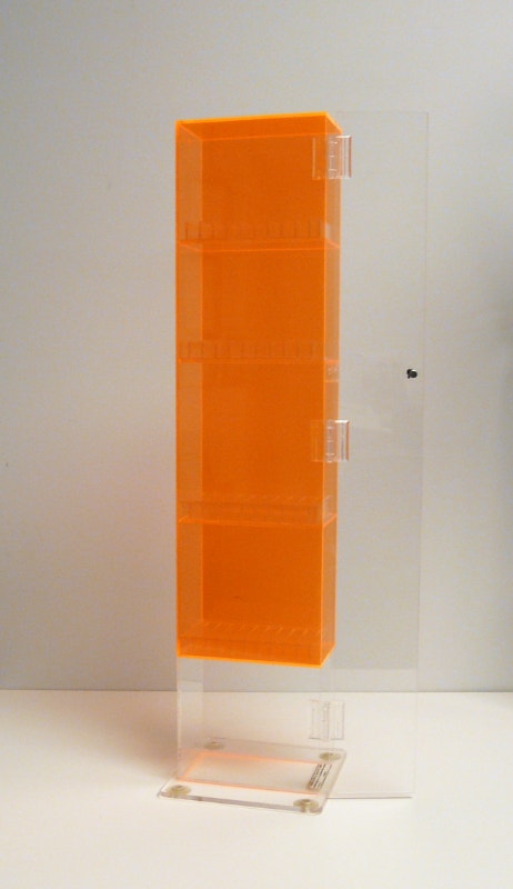 PRÉSENTOIR "VINTAGE" EN PLEXIGLASS | Art et objets de collection ...