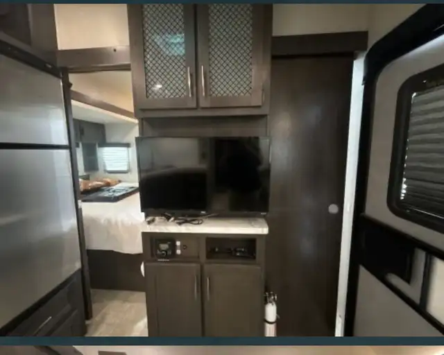 2022 Grand Design momentum 31G Toyhauler | Travel Trailers & Campers ...