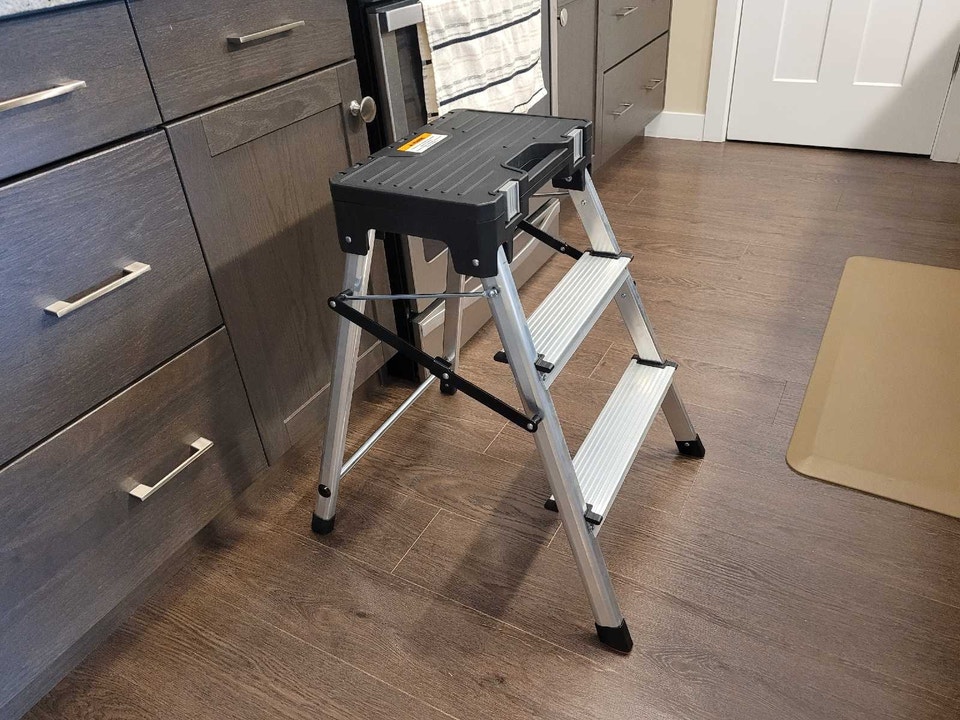 3-Step Aluminum Step Ladder with Tool Box (BRAND NEW) ($10) | Ladders ...