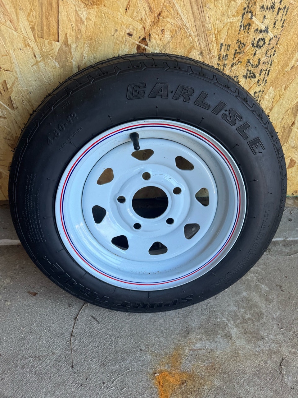 trailer tire | Cargo & Utility Trailers | Muskoka | Free local ...