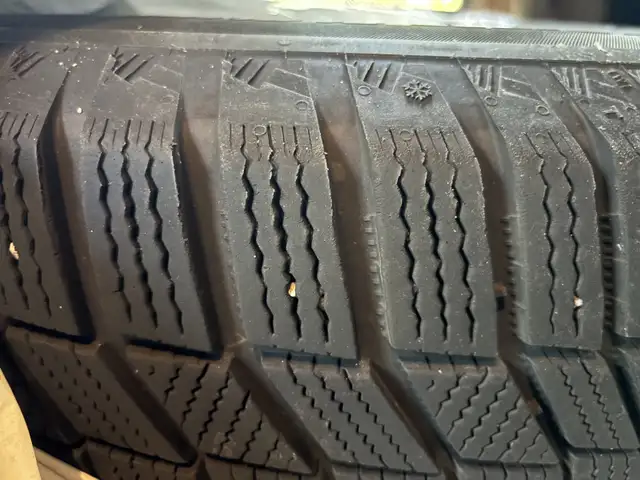 Pacifica Winter Tires/Aluminum Rims Package CHRYSLER Pacifica | Cars ...