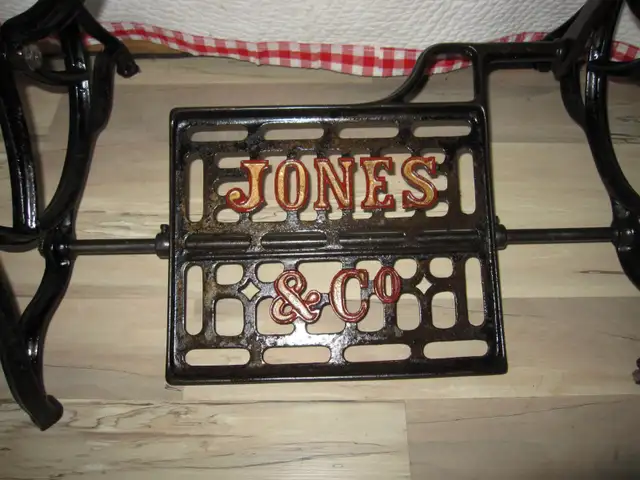 JONES CO CAST IRON SEWING MACHINE BASE LIVE EDGE TABLE W/LAMP | Other ...