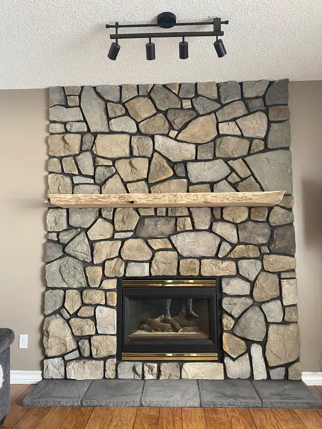 D&E Stone masonry specialize in stones , bricks and blocks. | Brick ...
