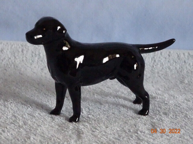 BESWICK BLACK LABRADOR RETRIEVER | Arts & Collectibles | Barrie | Kijiji