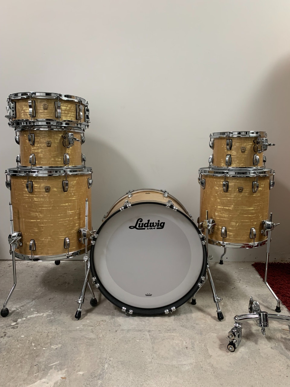 Ludwig Classic Maple 6 piece Aged Onyx | Drums & Percussion | Québec ...