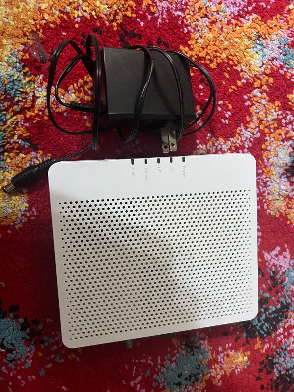 Technicolor TC4400-AM Broadband Cable Modem w/ power adapter ...