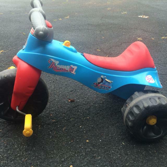 Dora Big Wheel Trike Bike & Step 2 Happy Face Toy Box | Toys & Games ...