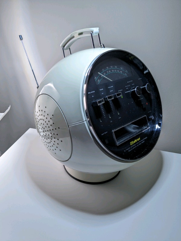 Weltron 2001 Space Helmet 8 Track Player and Radio Vintage 1960s ...
