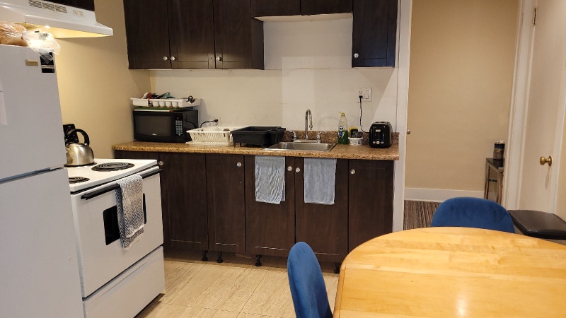 1 Private Room Available (For Female) | Locations temporaires | Ville ...