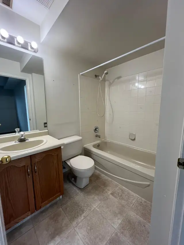 Room near UofA-Utilites Included-Private Bath/Livingroom/Office | Long ...