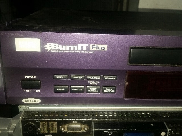 HHb BurnIT Plus CDR-830 Compact Disc Recorder Professional CD TE ...