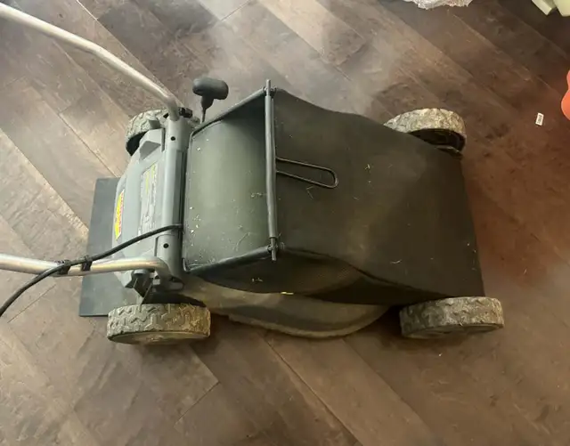 Battery-Powered Lawn Mower and Snow Blower | Lawnmowers & Leaf Blowers ...