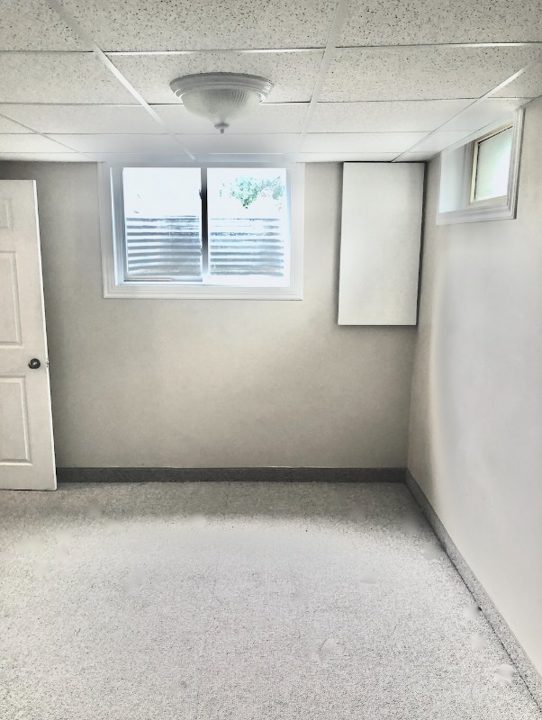 $750 Bedroom + Walk-in Closet for Rent / Doon South Kitchener | Room ...