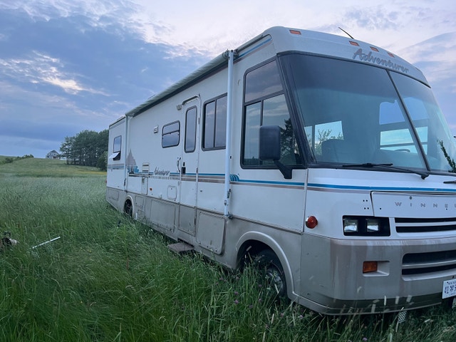 ‘94 Winnebago Adventurer 34 | RVs & Motorhomes | Cape Breton | Kijiji