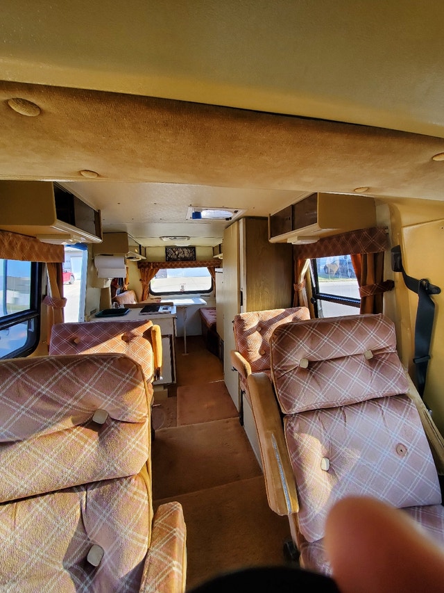 1984 Winnebago Lesharo - 62,500 Miles | RVs & Motorhomes | Lethbridge ...