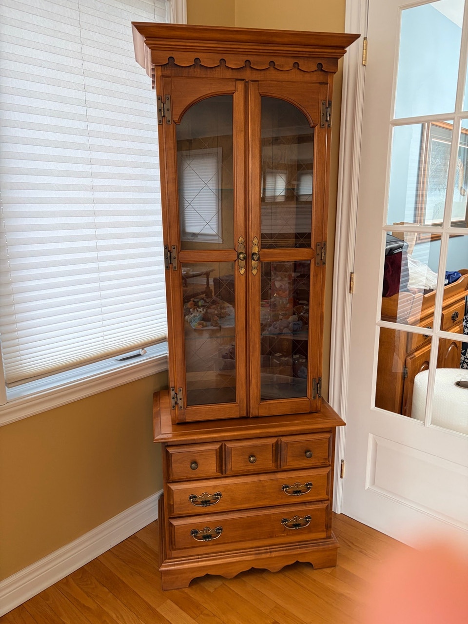 Roxton Maple solid display cabinet | Hutches & Display Cabinets ...