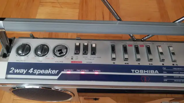 TOSHIBA RT-S651 STEREO RADIO CASSETTE RECORFER BOOMBOX | Stereo Systems ...