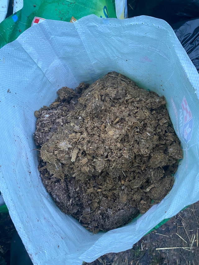 Chicken Manure For Sale | Plants, Fertilizer & Soil | Oshawa / Durham ...