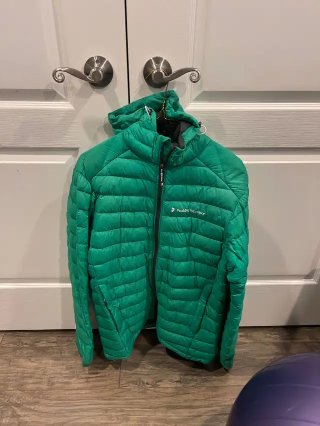 Peak Performance Men’s Down FROST jacket | Men's | Oshawa / Durham ...