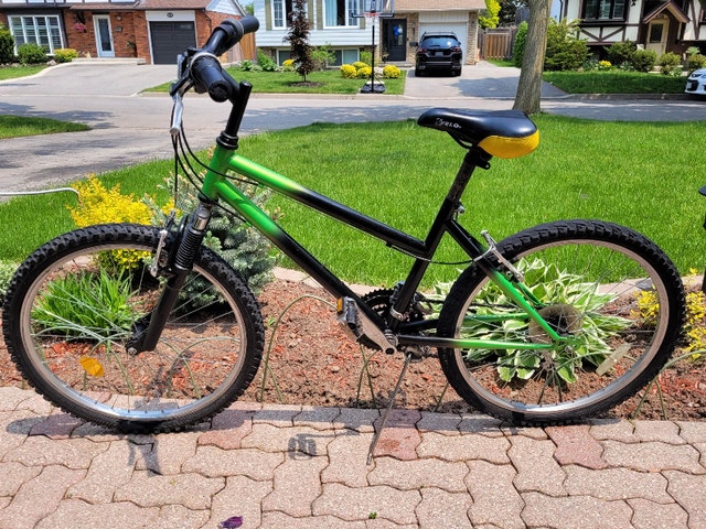 Green Mountain Bike - Excellent Condition | Mountain | Oakville ...