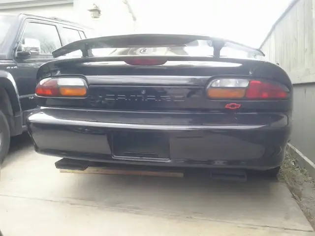 2002 LS1 Camaro Z28 Only 9900 kms 35th Anniv Edition | Classic Cars ...