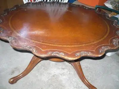 round coffee table in Coffee Tables in Ottawa Kijiji Marketplaces