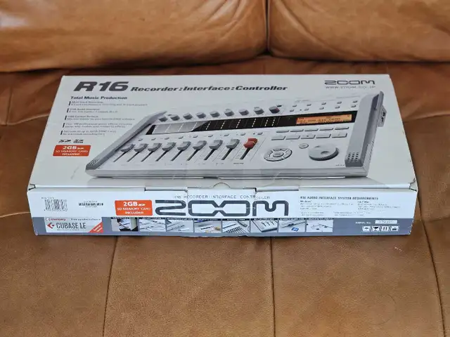 Zoom R16 - Pro Studio Recorder/Interface. Barely Used. Mint! | Pro ...