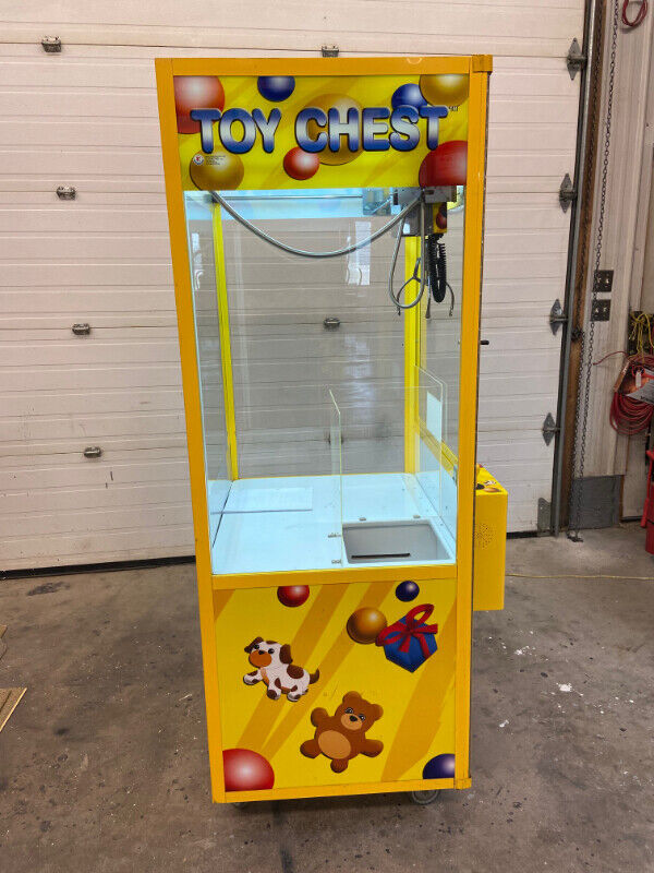 Toy Chest Claw Machine - Arcade - Vending - Lethbridge | Toys & Games ...