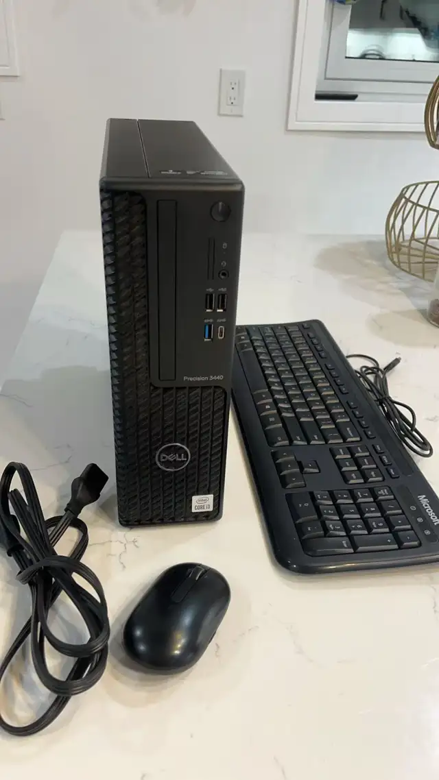 Dell Precision 3440 Small Form Factor desktop computer | Desktop ...