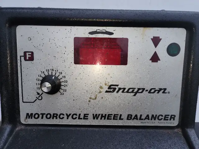 Snap-on Tools WBM200 Motorcycle Tire Balancing Machine Balancer | Power ...
