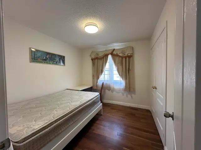Markham(Major Mackenzie / McCowan) second floor room for rent | Long ...