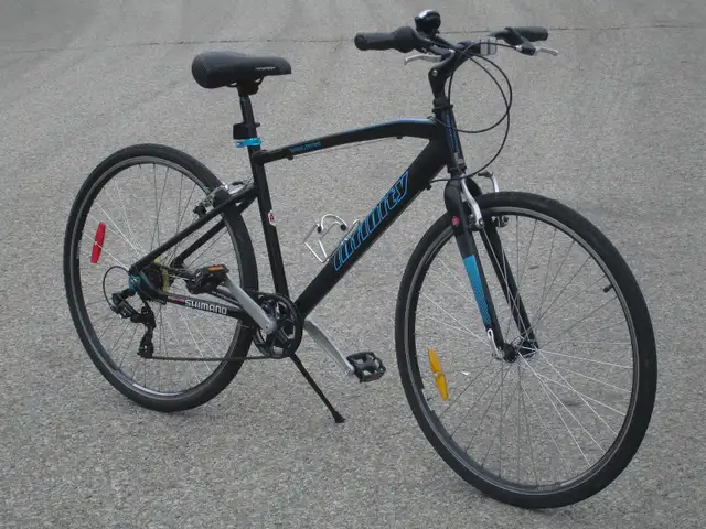 ALMOST NEW ALUMINUM HYBRID 700C INFINITY BOSS 7 SPD ROAD RACER ...
