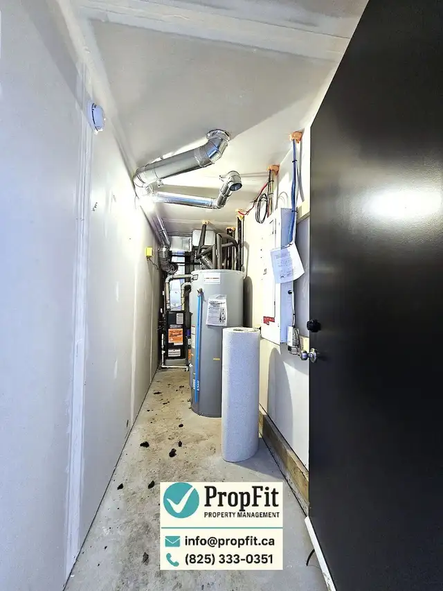 Own Storage-Off Street Parking-Mini Own Home-Quiet Laneway Suite | Long ...